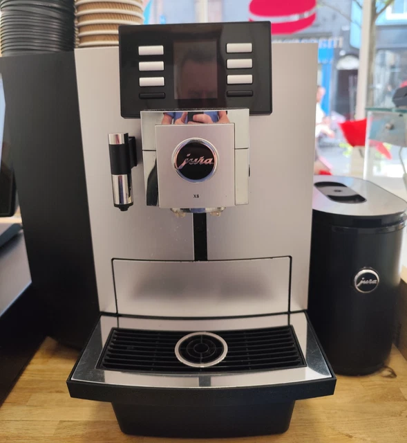 JURA X8 PROFESSIONAL Bean To Cup Coffee Machine RRP £3295 Excellent ...