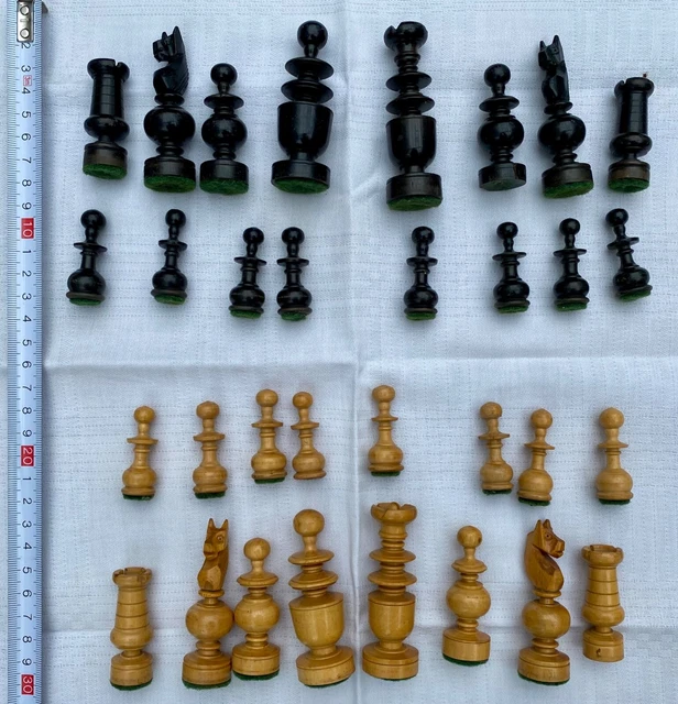 VINTAGE CRITERION REGENCY Chessmen Chess Set + Original Box / Circa ...