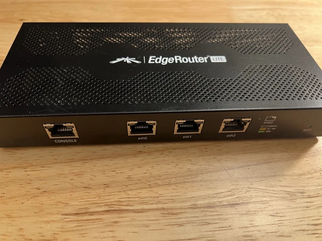 UBIQUITI NETWORKS EDGEROUTER Lite 3-Port Gigabit Router ERLite-3 w/ AC ...
