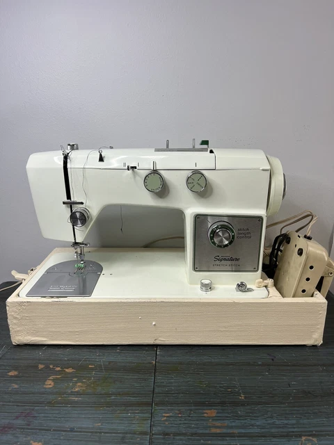 VINTAGE WARDS SIGNATURE UHT Heavy Duty SEWING MACHINE WITH CASE-Working ...