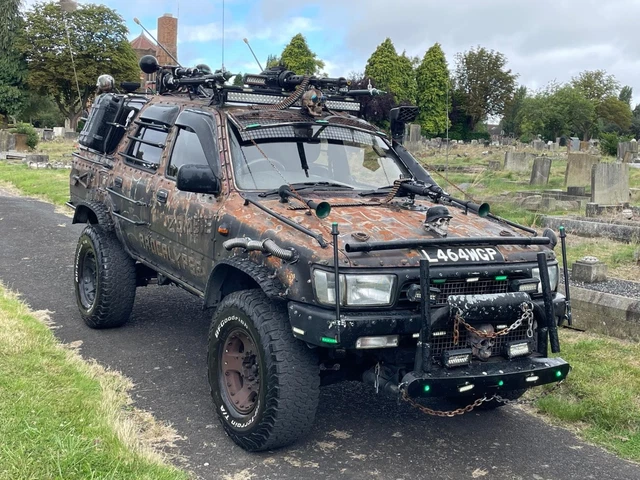 TOYOTA HILUX SURF 3.0 Auto**Zombi Apocalypse Monster Truck + Dont Miss ...