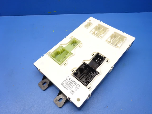 MERCEDES VITO W447 Boitier Module Sam A 447 900 95 09 - A4479009509 EUR ...