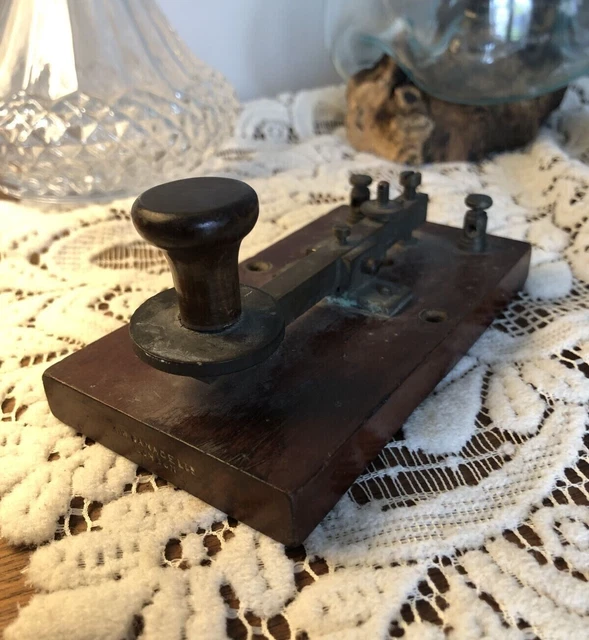 VINTAGE MORSE KEY, Brass & Hardwood A.W Gamage Ltd London C1930 £75.00 ...