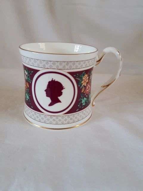 COALPORT - QUEEN ELIZABETH 11 - 40th ANNIVERSARY FINE BONE CHINA MUG ...