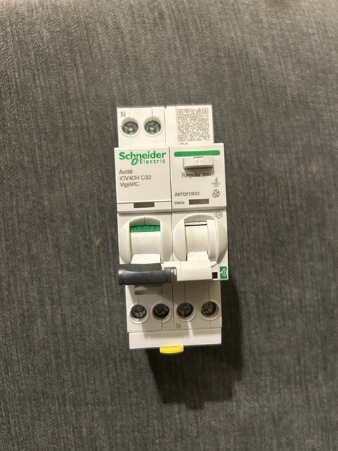 SCHNEIDER A9TDFD632 ACTI 9 AFDD 32A 30mA Arc Fault Detection RCBO £31.90 - PicClick UK