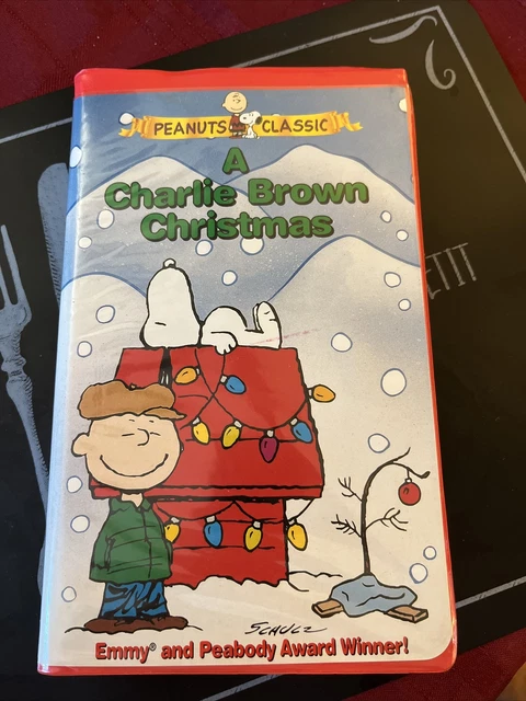 Snoopy Decal PEANUTS CLASSIC: A CHARLIE BROWN CHRISTMAS VHS 1994 Snoopy ...