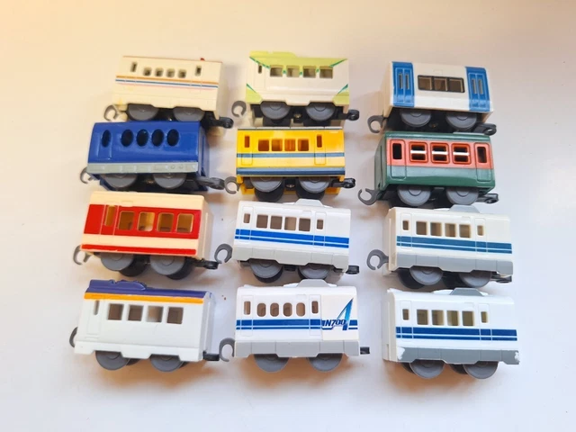 CAPSULE PLARAIL INTERMEDIATE Car Shinkansen Express Train Compilation ...