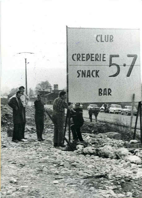FRANCE SAINT LAURENT du Pont Cinq Sept Night club fire old Photo 1970 ...
