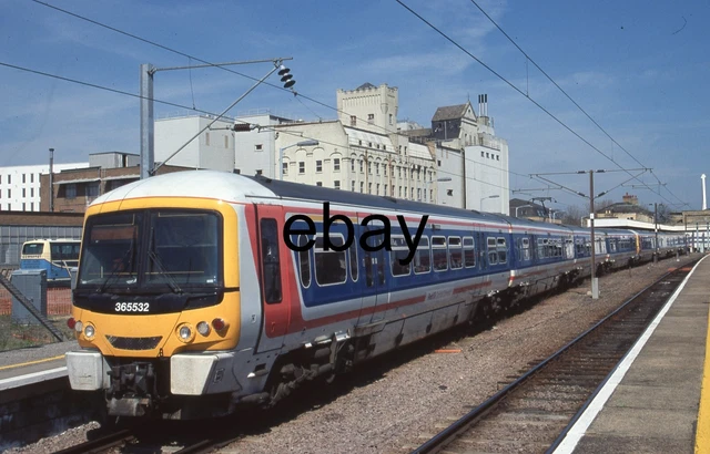 35MM RAILWAY SLIDE - EMU Class 365. 365532 & 365525 @ Cambridge £2.99 ...