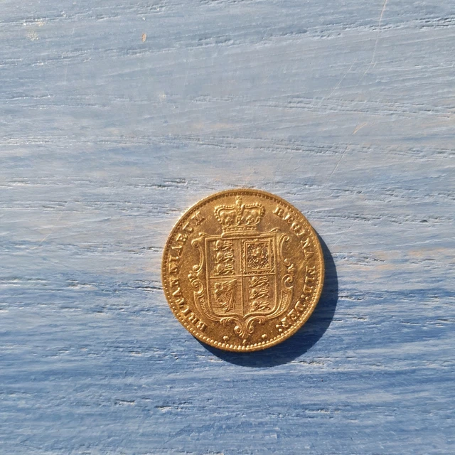 22CT GOLD half sovereign shield back 1866 die no 4 Queen Victoria young ...