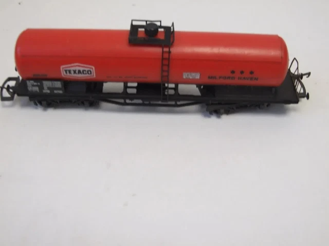 LIMA BOGIE TANK WAGON 'TEXACO' No J62417 MILFORD HAVEN(V) £15.00 ...