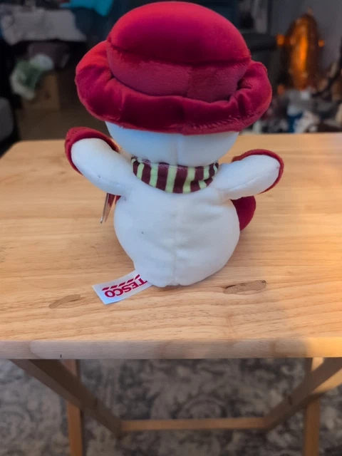 TESCO CHILLY SNOWMAN With Deep Red Hat Hands And Feet With Tags £7.52 ...