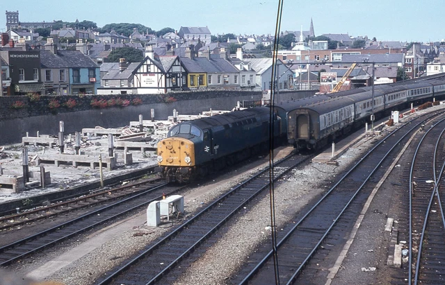 ORIGINAL SLIDE . BR/LNER 1500v DC Class 76 Electric Loco E76028 ...