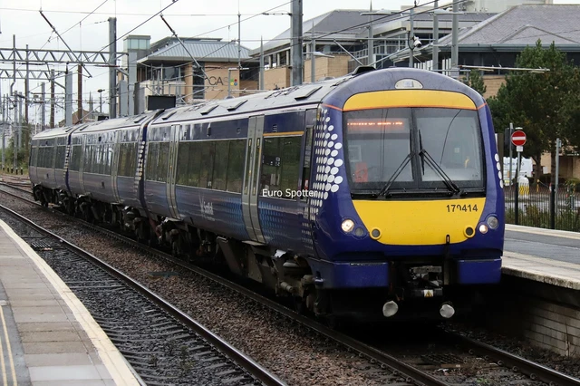 B150 35MM SLIDE Scotrail Class 170 170414 @ Haymarket (2) £3.54 ...