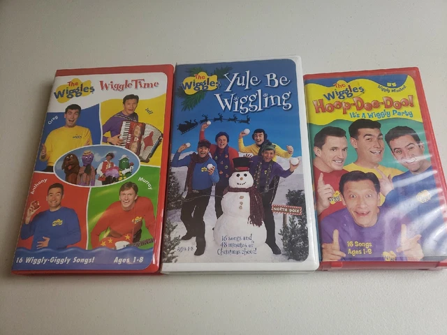 THE WIGGLES VHS Lot of 2 - Yule be Wiggling & Wake up Jeff, both work ...