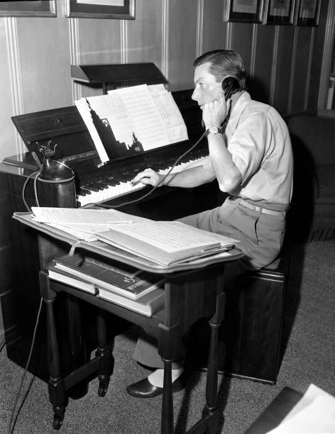 SINGER HOAGY CARMICHAEL In The Music Room Of His Home 3 TV Radio Old ...