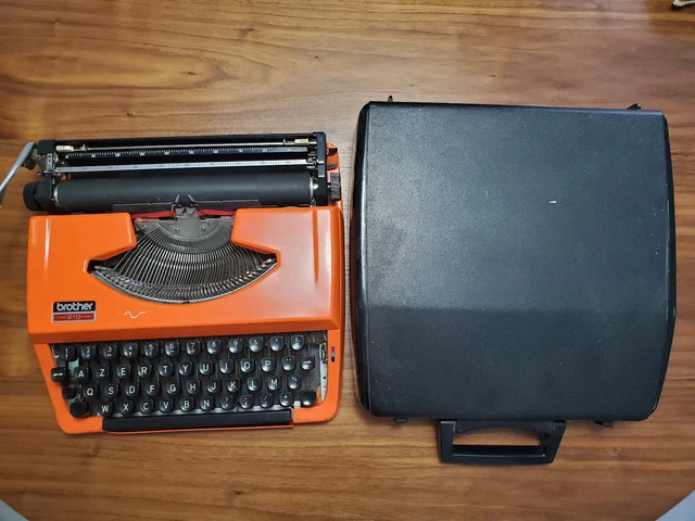 MACHINE À ECRIRE BROTHER 210 Orange - Ruban neuf - Lire Annonce EUR 30 ...