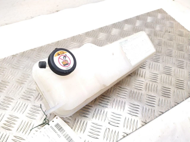 RAFFREDDAMENTO MOTORE SERBATOIO Refrigerante Espansione Toyota Hilux 2.4 D4D Mk7 2015 - 2020 EUR ...