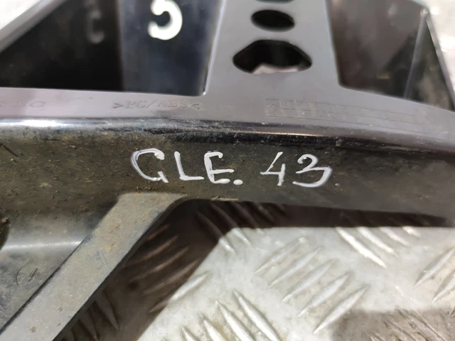 MERCEDES-BENZ GLE W166 A1668805803 Support de Pare-chocs Arrière Droit ...