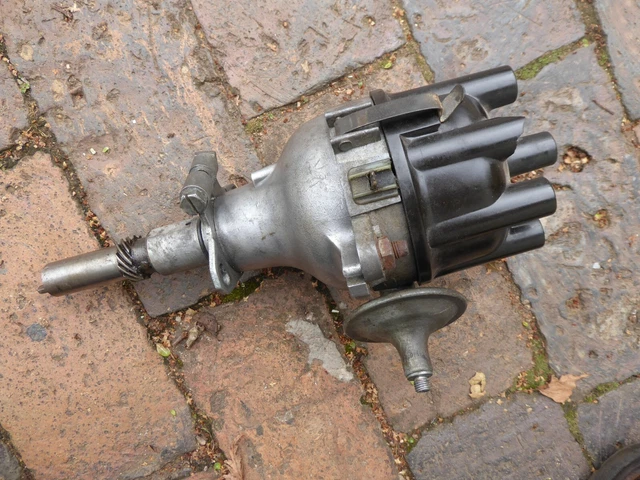 DAIMLER V8 250 1963 Lucas Distributor Type 20D8 40676 Or 136104 - Good ...