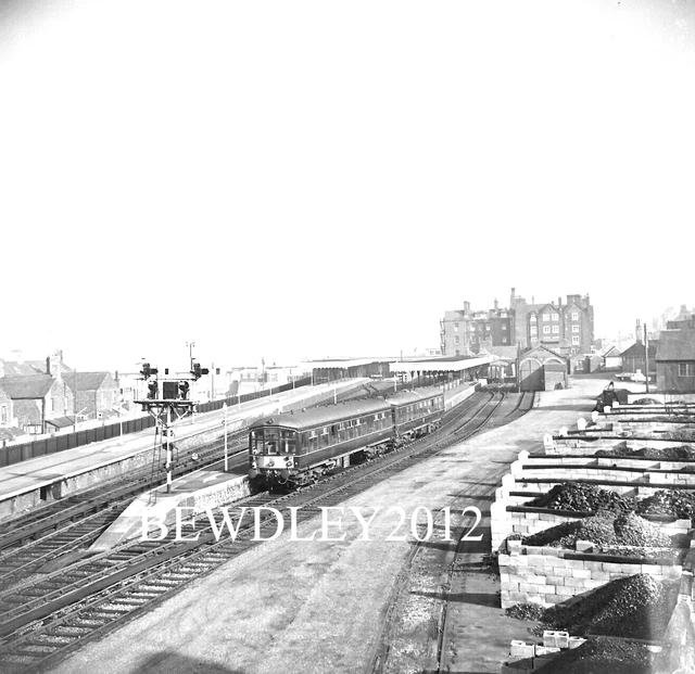 NEGATIVE 6X6CM EARLY DMU IN HUNSTANTON STATION MARK DOWN RIGHT SIDE NO ...