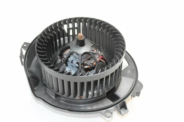 VW GOLF VII 2.0 GTD Heater Blower Fan 5Q2819021A Diesel 135kw 2015 £43. ...