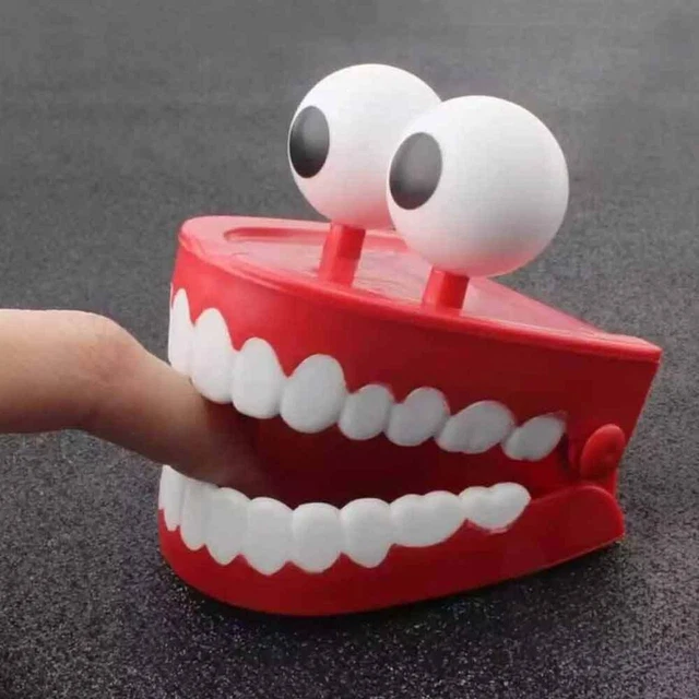 WIND UP TEETH Chattering Kids Toy Fake Teeth Toys with Eyes Novelty ...