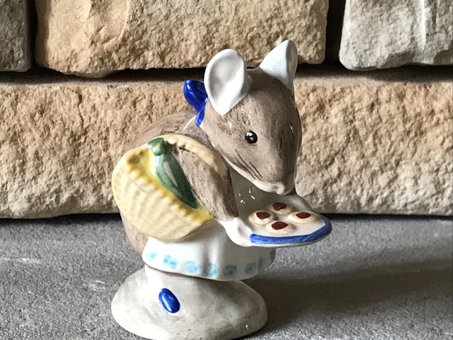 VINTAGE CERAMIC FIGURINE Mouse Figure Pack Rat Baking Kitchen Appley ...